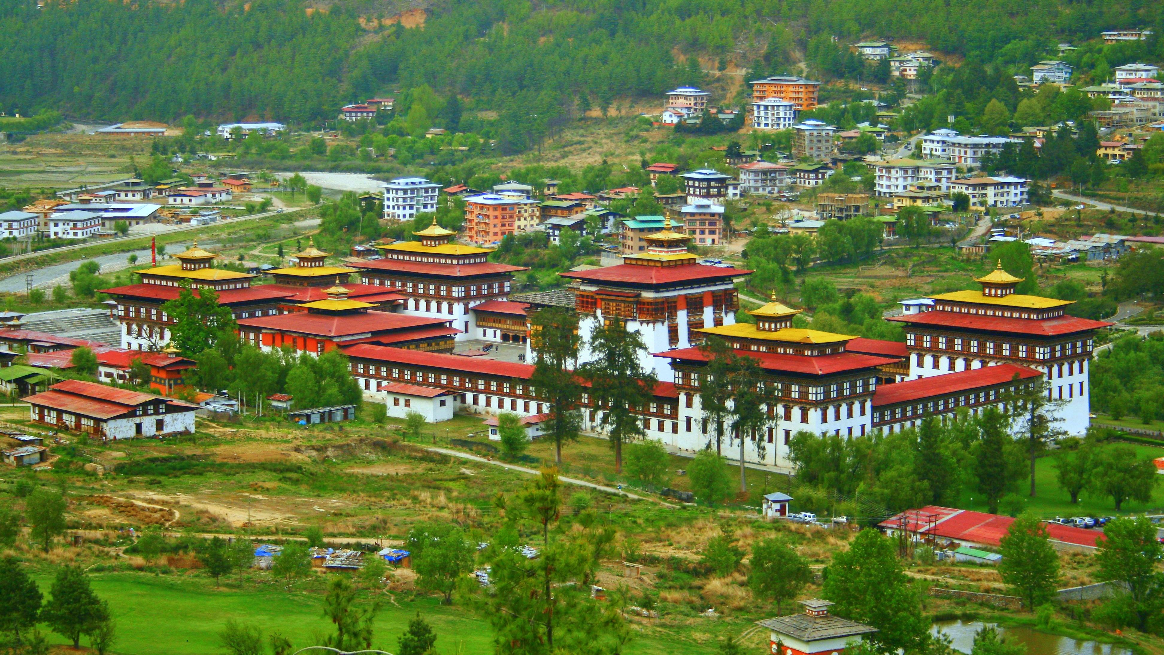 Explore the Majestic Dzongs of Bhutan: Architectural Wonders and ...